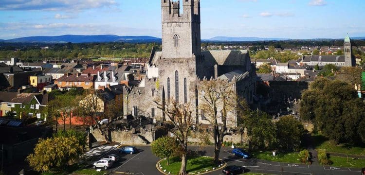 Limerick: conheça as melhores atrações!