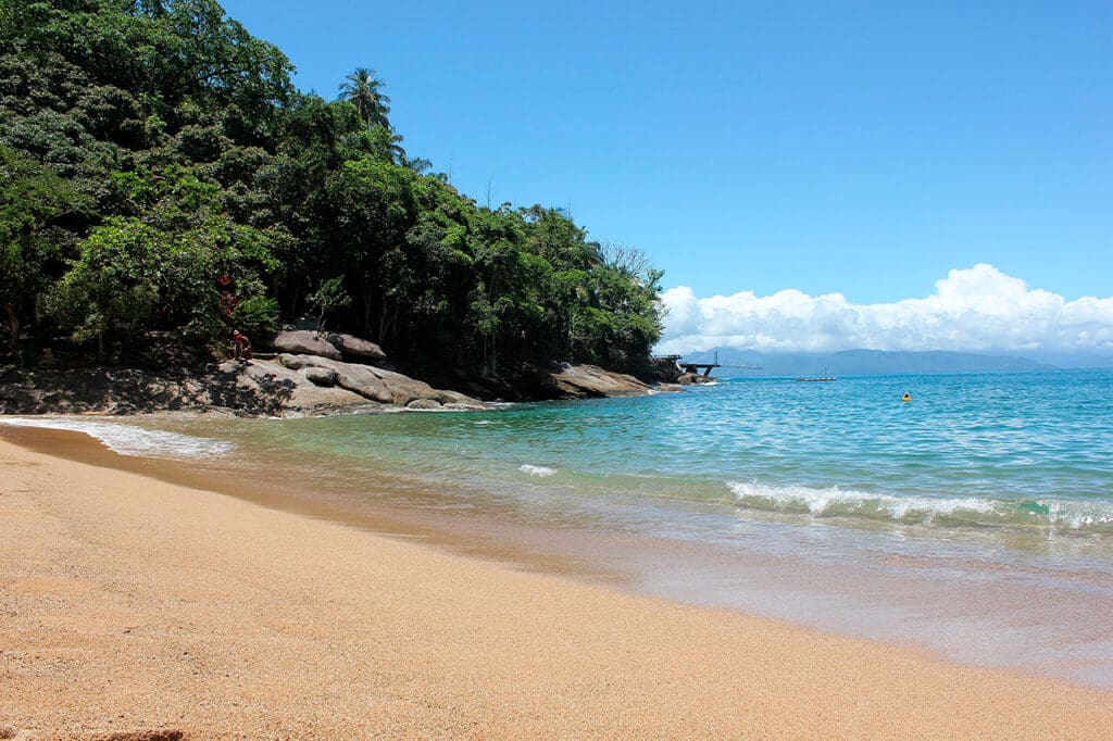 Praias de Ilhabela: as 10 melhores praias para conhecer!
